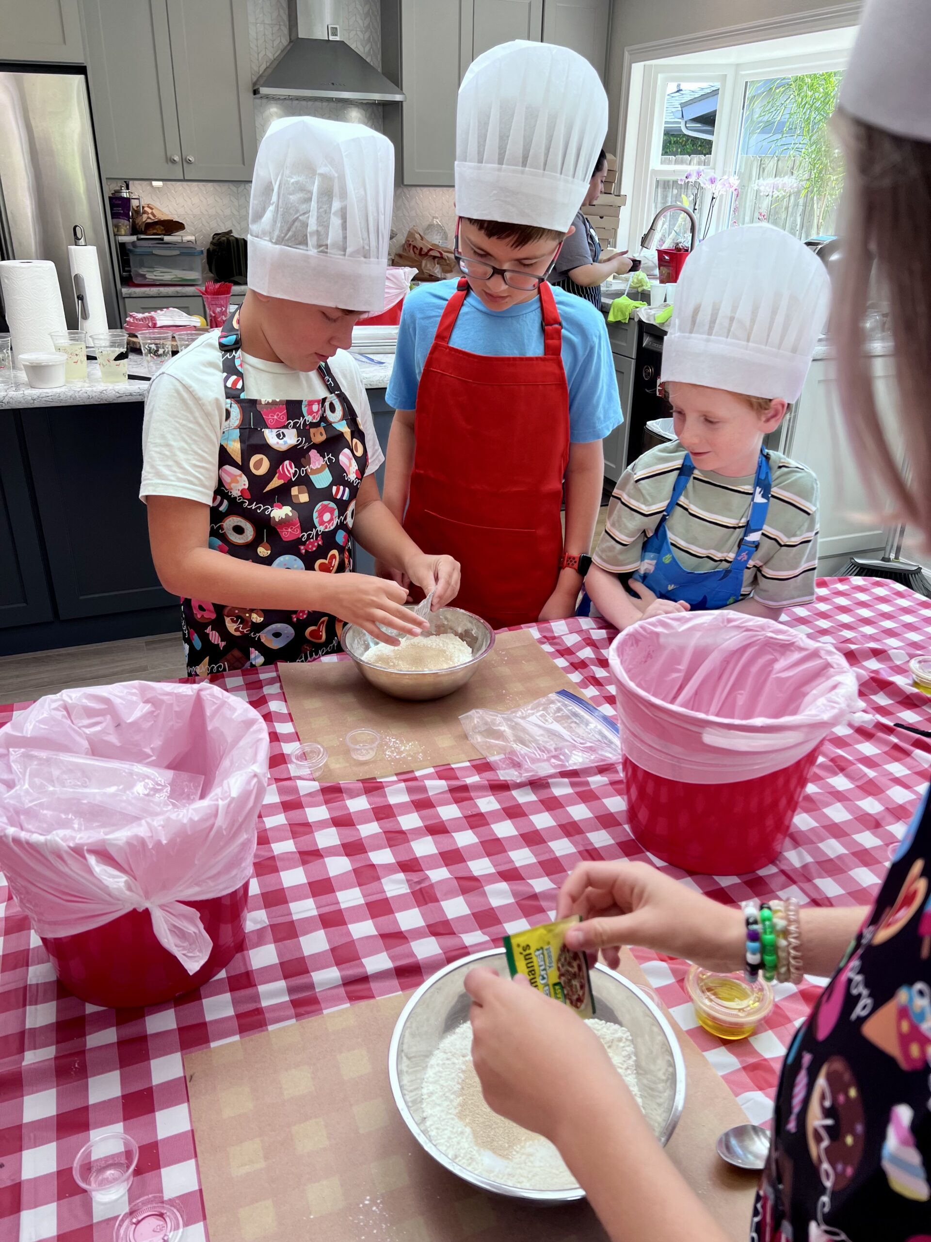 Calling All Young Chefs: Pizza Making Parties for Kids!